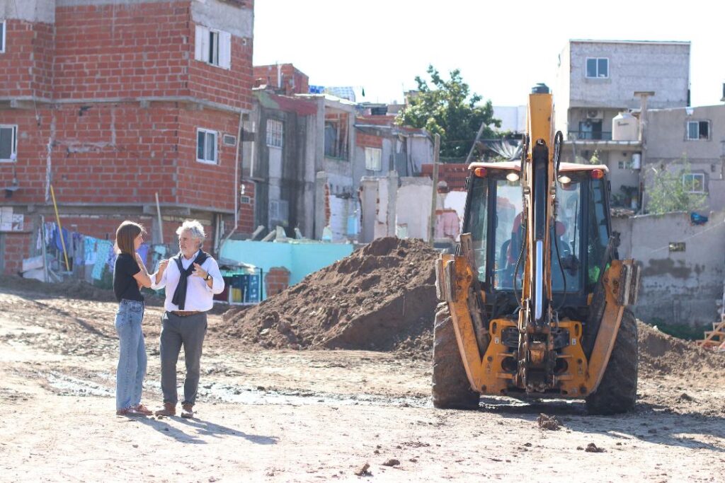 Avanza la obra del nuevo Borde Costero del Barrio Rodrigo Bueno ...